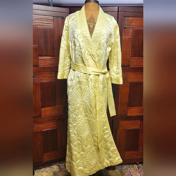 Neiman Marcus | Intimates & Sleepwear | Womans Vintage Neiman Marcus ...